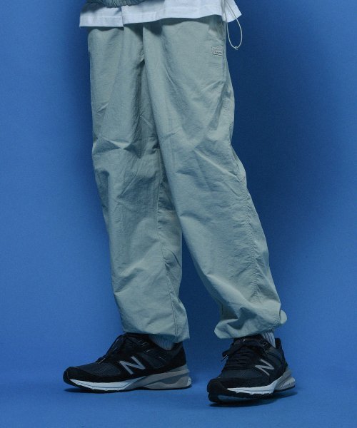 CRUNCH JOGGER PANTS MINT GRAY | KRAZZY